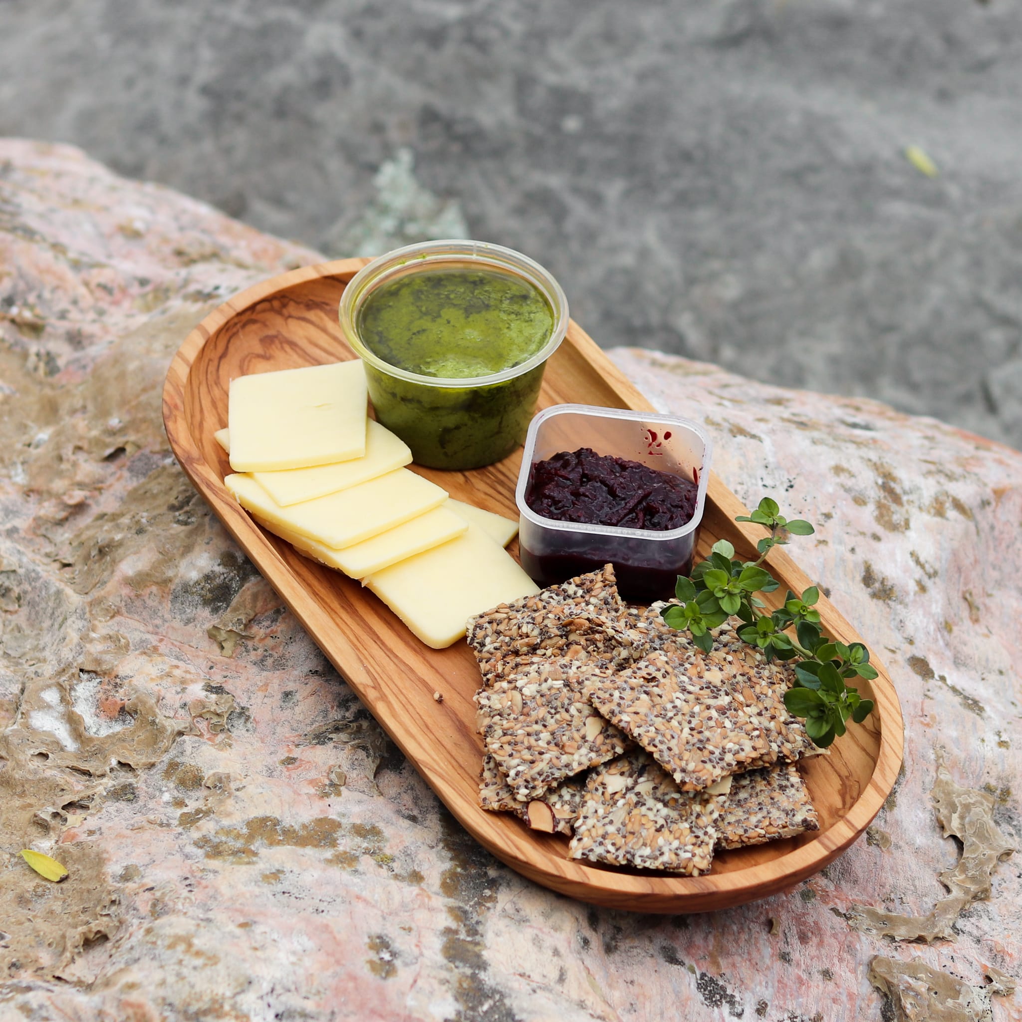 Spring Summer Platters – Superseed Crackers